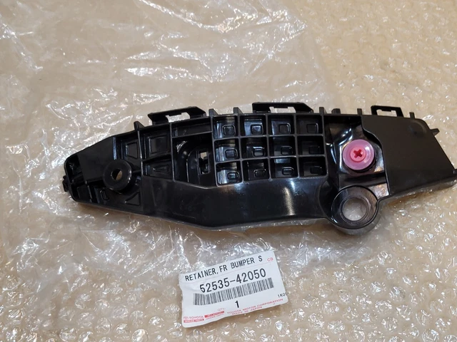 GENUINE TOYOTA RAV4 2019-2022 Front Right Bumper Retainer 52535-42050 ...