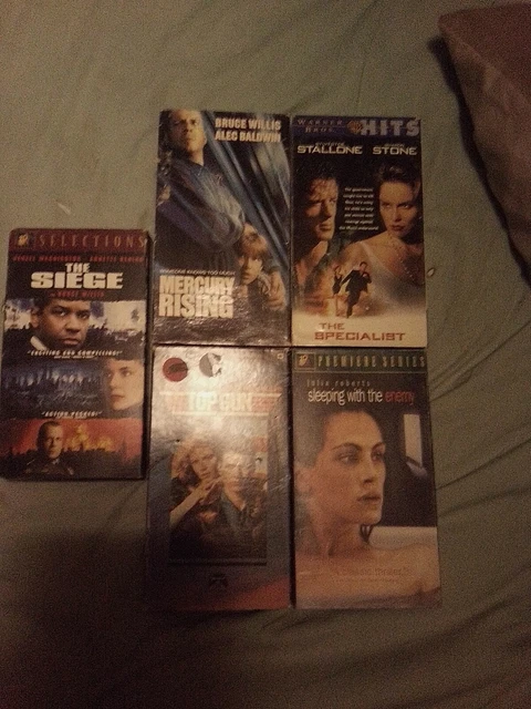 LOT DE 5 films d'action VHS des années 1990 Sleeping With The Enemy Top ...