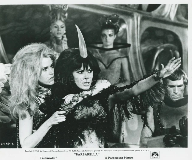 PHOTO BARBARELLA (1968) Anita Pallenberg, Jane Fonda 10x8 EUR 5,57 ...