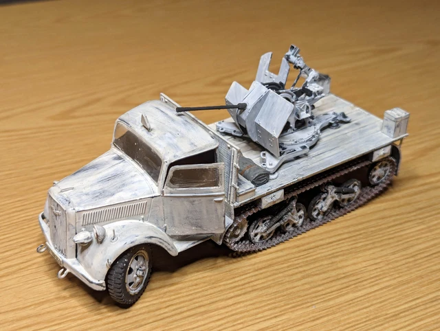1:35 SD.KFZ. 3 Opel Maultier mit 2 cm Flak 38 Sf. gebaut Italeri Tamiya ...