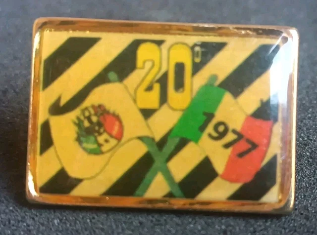 SPILLA PINS DISTINTIVO Stemma Simbolo Badge Logo Ultras Juventus Torino ...