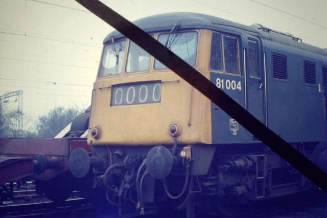 35MM RAILWAY SLIDE BR BRITISH RAIL DIESEL Class 81 81004 + copyright £3 ...