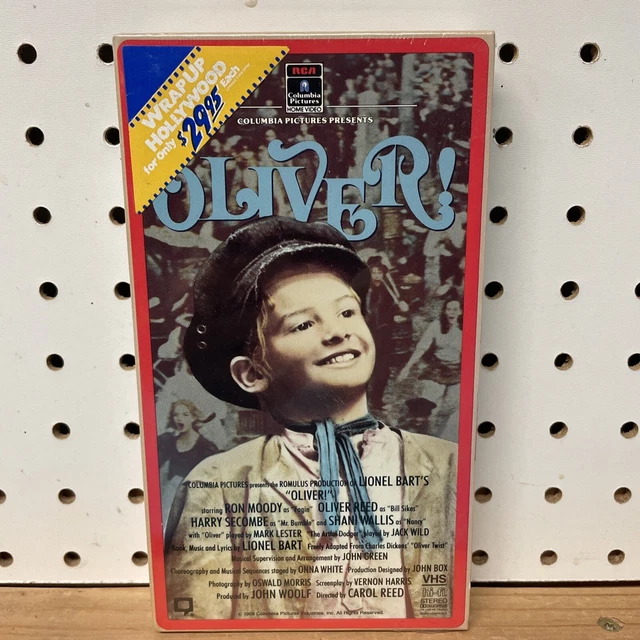 OLIVER VHS (1985) Ron Moody Oliver Reed Charles Dickens Classic NEW ...