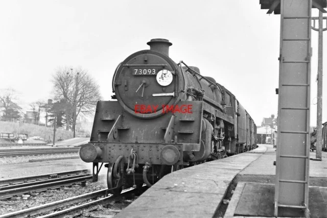 PHOTO STANDARD Class 5 Loco No 73093 At Basingstoke 1966 £1.45 ...