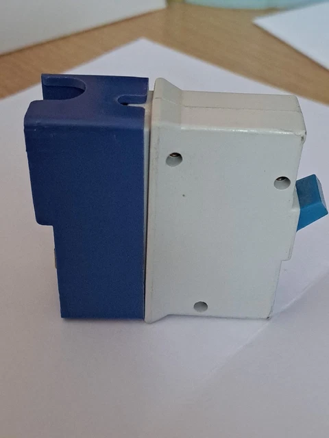 PROTEUS MCB, CIRCUIT BREAKERS TO REPLACE REWIRE FUSES + MINI TRIP, PLUG ...