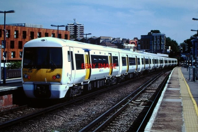 PHOTO CLASS 376 Electrostar 5-Car Emu No 376 028 At New Cross On A ...
