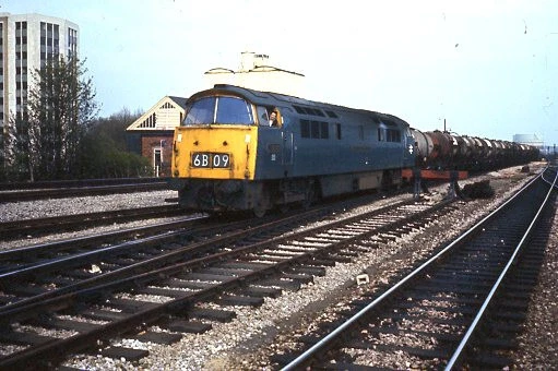 ORIGINAL COLOUR SLIDE of D1005 BR class 52 Western diesel hydraulic ...