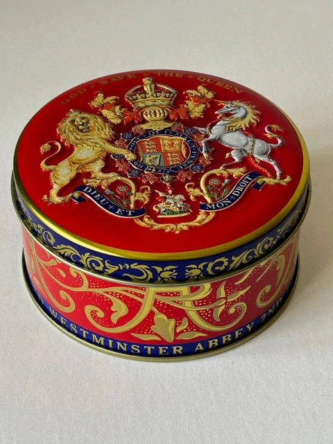 ROYAL COLLECTION TRUST Coronation Sweet Tin (Empty) 2013 Queen ...