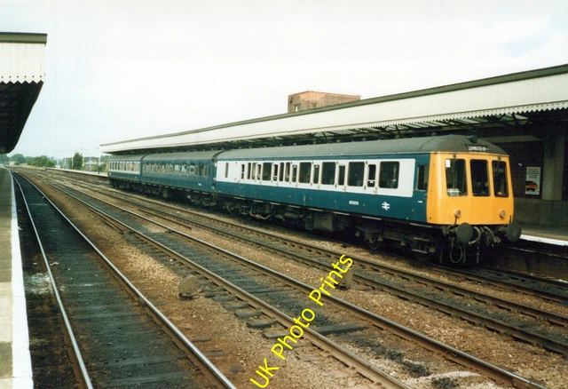 RAILWAY PHOTO 6X4 Class 101 DMU 53076/59631/53118 waits at Unknown stn ...