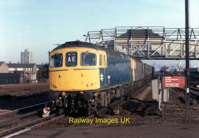 RAILWAY PHOTO - Class 33 BR Blue Hoppers At Clapham - 33 045 c1978 £2. ...