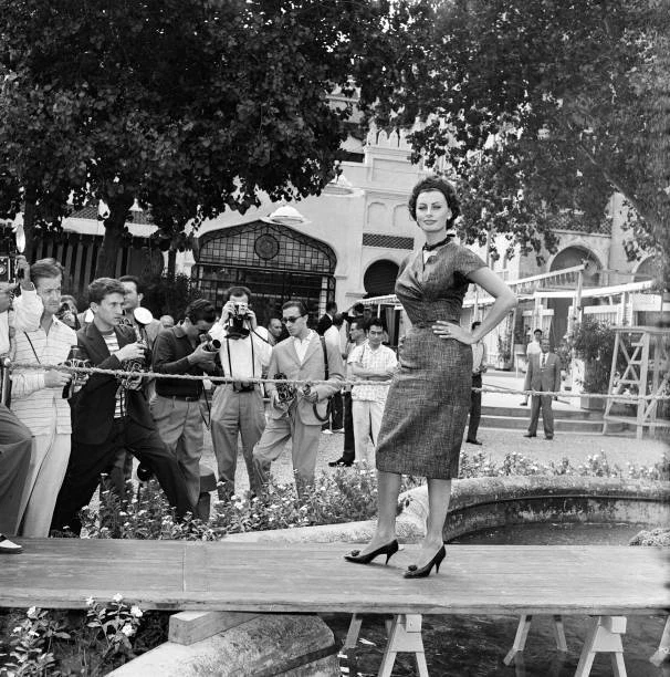 SOPHIA LOREN AT The Venice Film Festival 1958 Old Photo 2 $9.00 ...