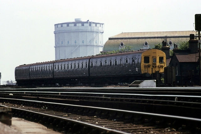BRITISH RAIL 4SUB 4285 outside Victoria 1977 Rail Photo £2.70 - PicClick UK