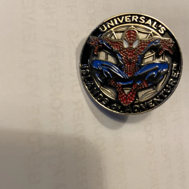 MARVEL UNIVERSAL STUDIOS Pin Badge Islands Of Adventure Spiderman £10. ...