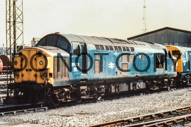 UK DIESEL TRAIN Railway Photograph Of Class 37 37072 Loco. Rm37-273 £1. ...