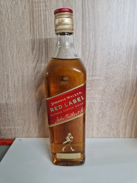 JOHNNIE WALKER RED Label Blended Whisky, 40% Vol. 0,7 l EUR 10,00 ...