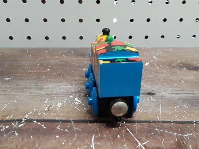 THOMAS & FRIENDS Paint Splatter Thomas £13.68 - PicClick UK