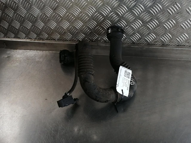 RENAULT TRAFIC INTERCOOLER Pipe 2.0 Diesel Engine M9R786 8201068612 £23 ...