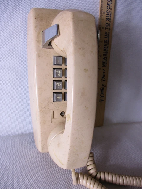 VINTAGE BELL SYSTEM Western Electric White Wall Hanging Telephone Push ...