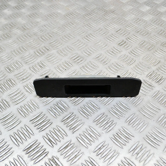 MERCEDES-BENZ A W176 Maniglia portellone posteriore A1667500493 ...