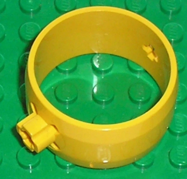 LEGO TECHNIC YELLOW Cylinder 4x4x1 2/3 with Axle Holes ref 2745 set ...