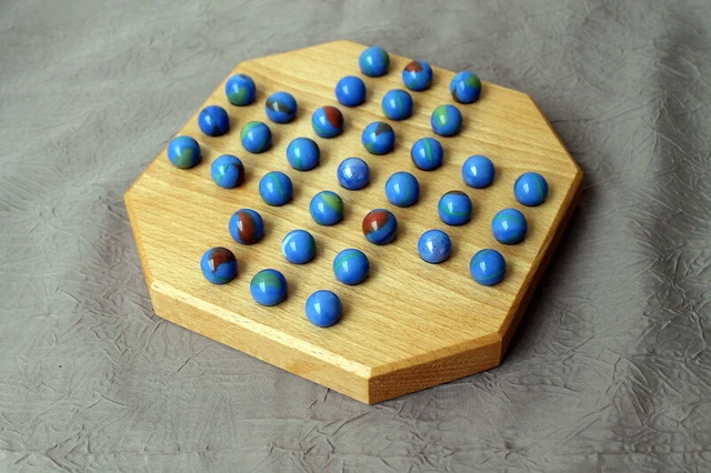 JEU & SOLITAIRE " Plateau De Forme Octogonale En Bois & 33 Billes EUR ...