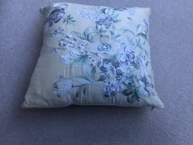 DORMA SILK EMBROIDERED Cushion 40x40 cm £5.00 - PicClick UK