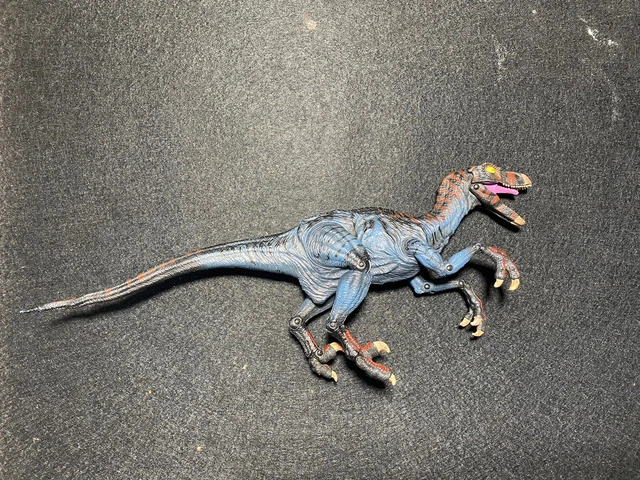RARE VINTAGE 1997 Resaurus Velociraptor Dinosaur Raptor Figure ...