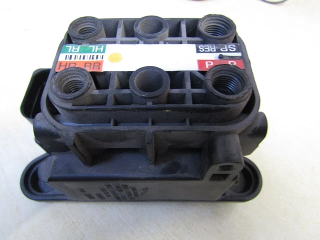 JAGUAR XJ /XF Air Suspension Solenoid Valve Block AW933B486AB £29.99 ...