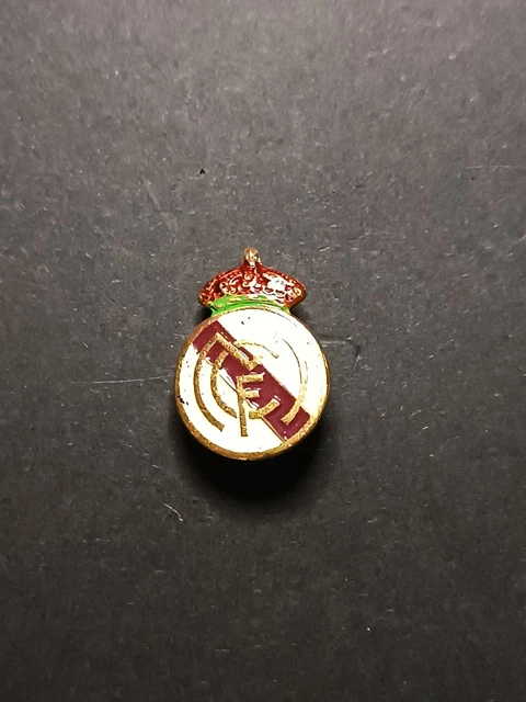 PINS PIN BADGE Spilla Real Madrid CF banda viola stemma corona EUR 10 ...