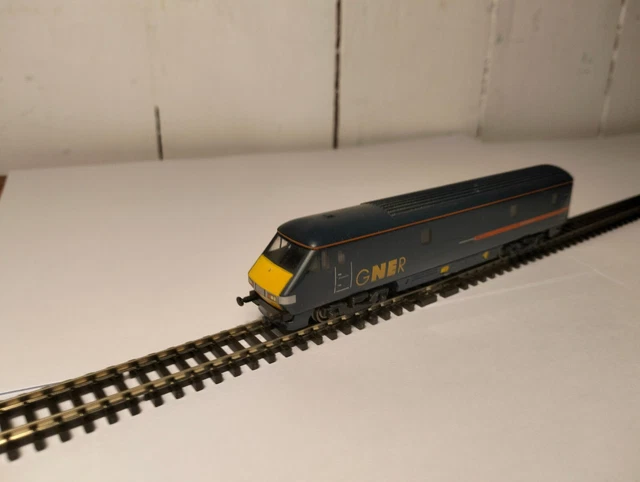 N GAUGE GRAHAM Farish Class 91 + DVT (GNER, working) £90.00 - PicClick UK