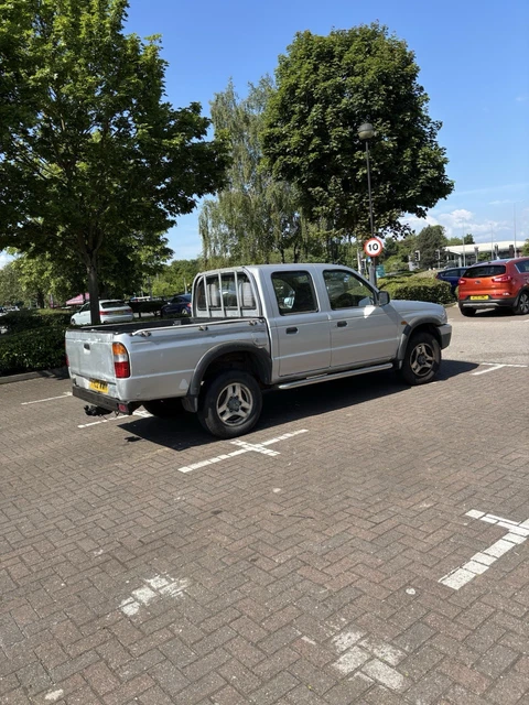 MAZDA B2500 DIESEL 4x4 Pick-up 2002. £1,571.00 - PicClick UK