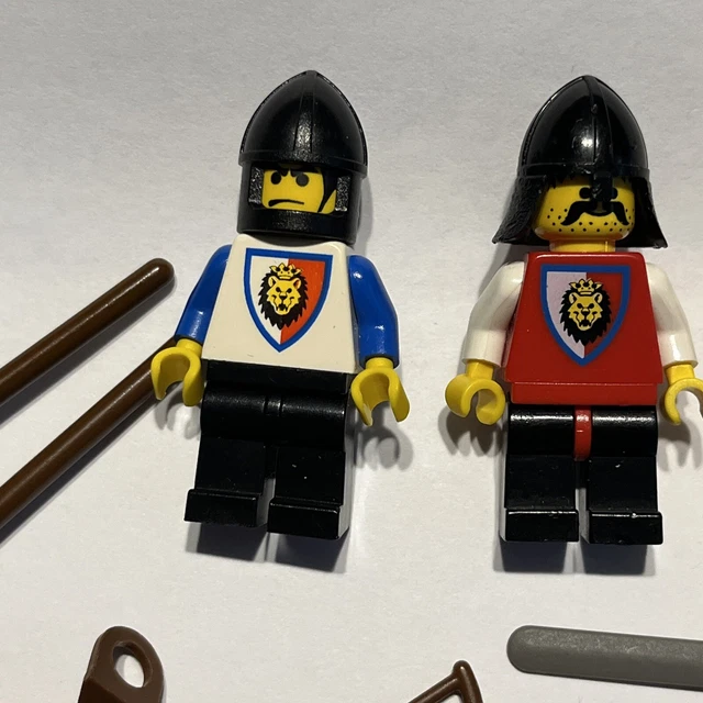 VINTAGE LEGO MINIFIGURES Weapons Horse Shields Knight’s Castle 6090 ...