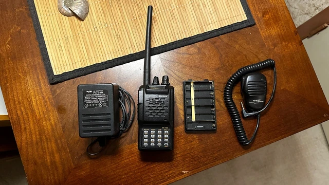YAESU VERTEX STANDARD VX-150 2M/VHF HT Handheld Ham Radio w/MARS mod ...