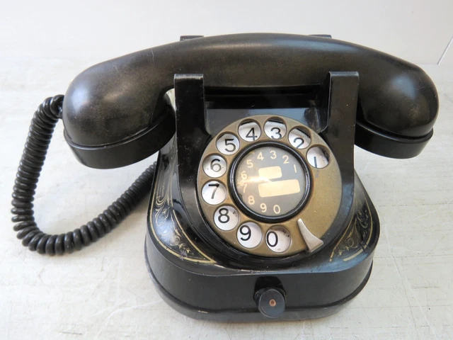 VINTAGE 1950'S TELEPHONE. Bell Telephone RTT-56. Rotary dial. Metal and ...