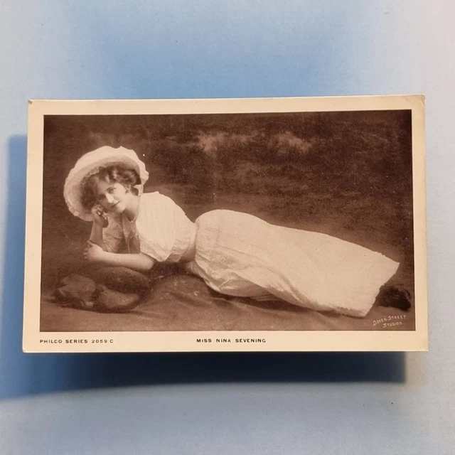 EDWARDIAN ACTRESS POSTCARD 1907 Real Photo Miss Nina Sevening Reclining Gown £5.95 - PicClick UK