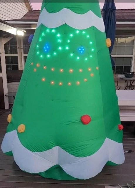 11 FT RARE LIGHTSYNC GEMMY SINGING CHRISTMAS TREE AIRBLOWN YARD ...
