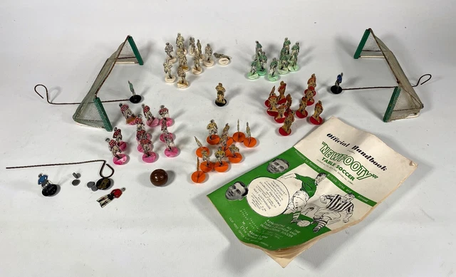 VINTAGE 1950S NEWFOOTY Table Top Flick Soccer Football Game Players ...