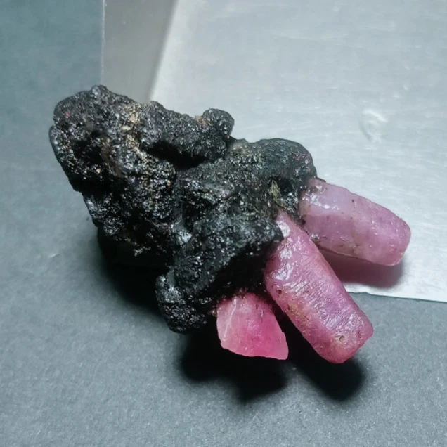 GROSSER NATÜRLICHER RUBIN rau, Rubin roh, loser Edelstein, zur ...