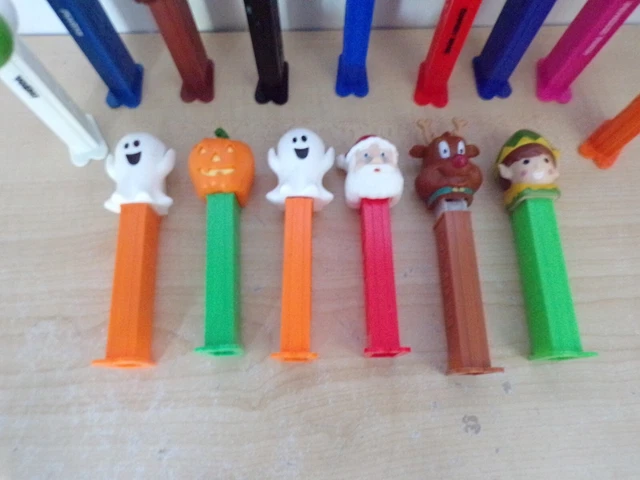 PEZ DISPENSERS LOT Of 15 assorted Super Hero's, Mario, Xmas Halloween ...