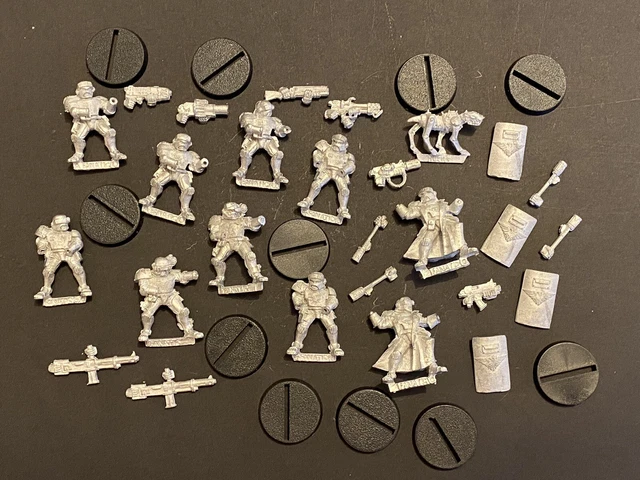 10 ADEPTUS ARBITES + Cyber Hound Dog - Necromunda - Warhammer 40k ...