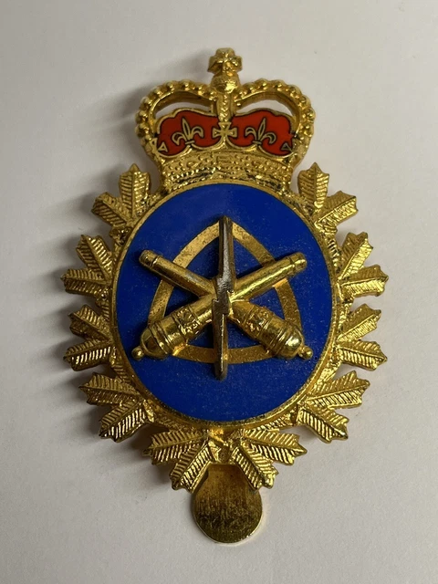 CANADIAN FORCES LAND Ordinance Engineering LORE Enamel Cap Badge **READ ...