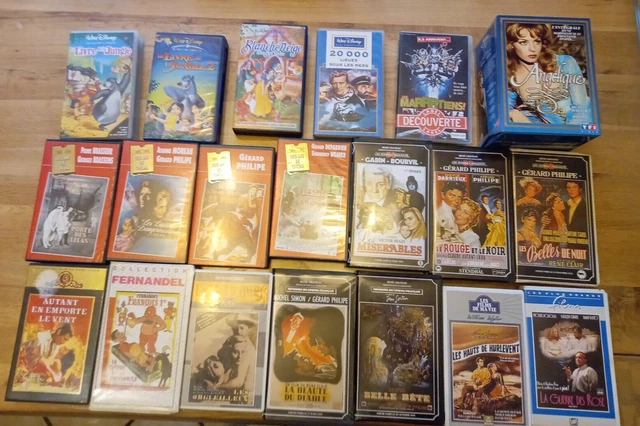 24 VHS GÉRARD philipe, Gabin, angélique, Georges brassens, Disney ...