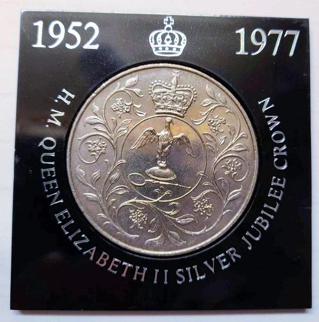 1977 QUEEN ELIZABETH II Silver Jubilee Commemorative Crown Coin in case ...