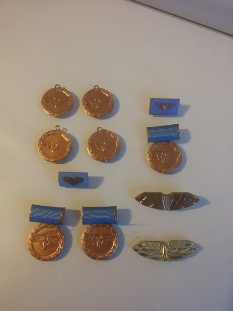 REICHSBAHN ORDEN MEDAILLE Ehrenzeichen DDR GST NVA FDJ VP Dachbodenfund ... REICHSBAHN ORDEN MEDAILLE Ehrenzeichen DDR GST NVA FDJ VP Dachbodenfund ...