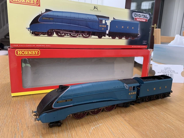 HORNBY R2805XS 4-6-2 A4 No.4466 HERRING GULL LNER Blue DCC SOUND ...