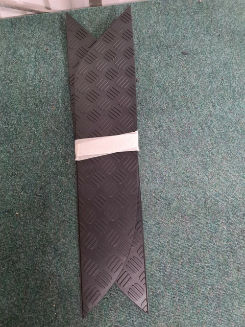 LAND ROVER DEFENDER 90/110 bonnet Side chequer plates Matt Black £40.00 ...