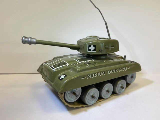 VINTAGE GAMA TANK Medium Tank M98 clockwork military TIN TOY M. Peas ...