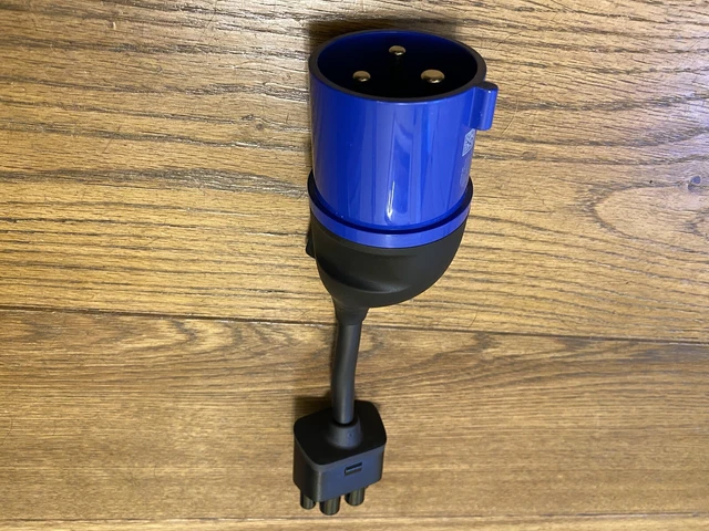 TESLA GEN 2 Uk 32a Commando Adapter For Universal Mobile Connector £44. ...