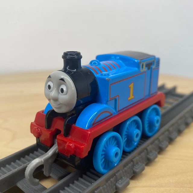 THOMAS THE TANK Engine Trackmaster Die Cast THOMAS Push Along Engine £9 ...