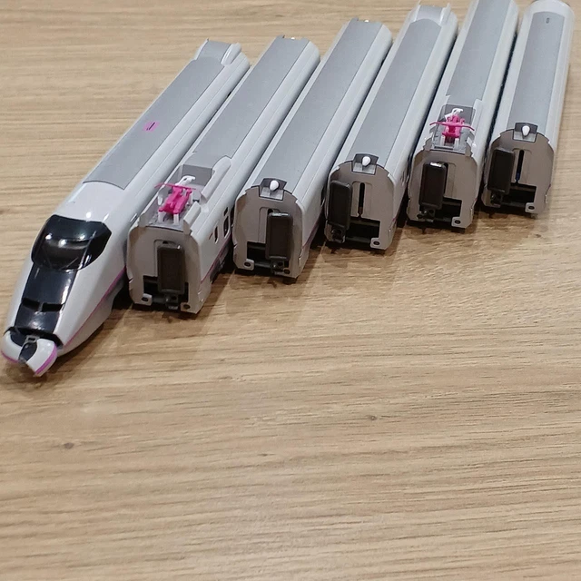 KATO N GAUGE 10-221 E3 Series Akita Shinkansen Komachi 6 Car Set £127. ...